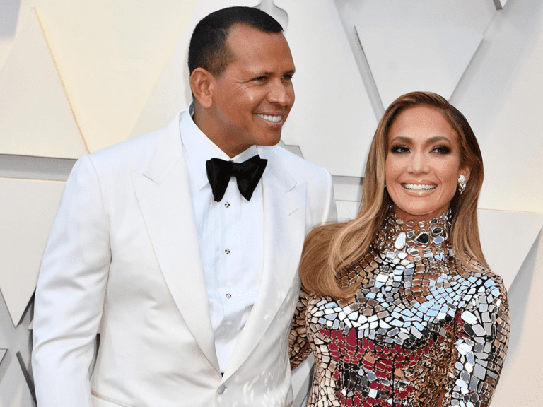 J. Lo's Exact Engagement Photo Nail Polish, Revealed - NewBeauty
