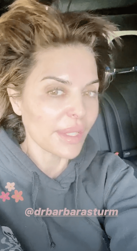 Lisa Rinna Shared a Makeup-Free Selfie and We’re in Awe - NewBeauty