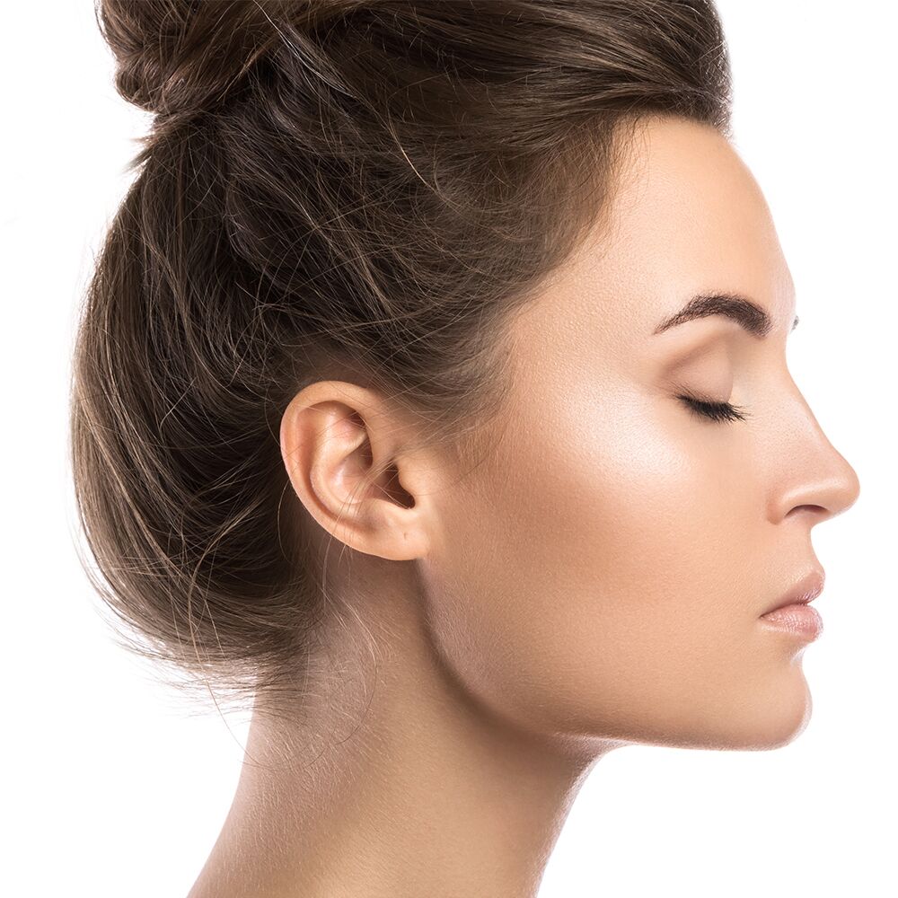 10 Ways to 'Lift' and Sculpt Your Cheeks With Makeup - NewBeauty