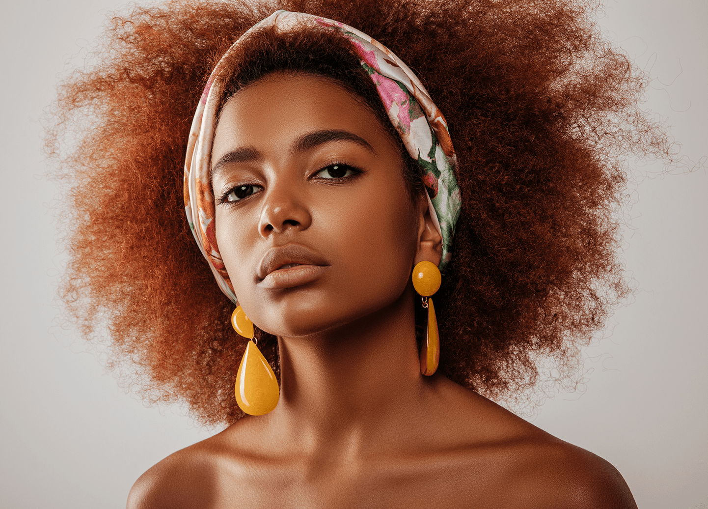 10 Ways to 'Lift' and Sculpt Your Cheeks With Makeup - NewBeauty