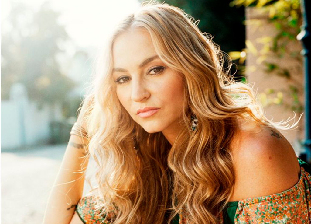 Drea de Matteo on the Makeup She Always Has On-Set and Why Her Latest ...