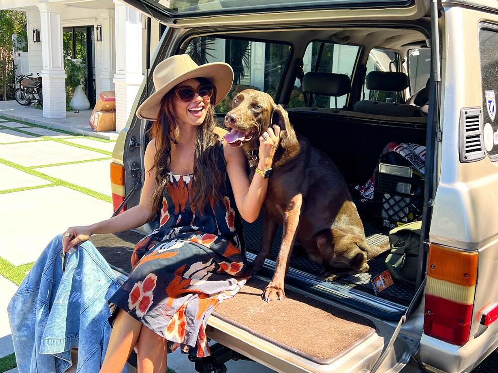 Sarah Hyland Shares Her Favorite Mascara and Her Hot Take on the '90s ...