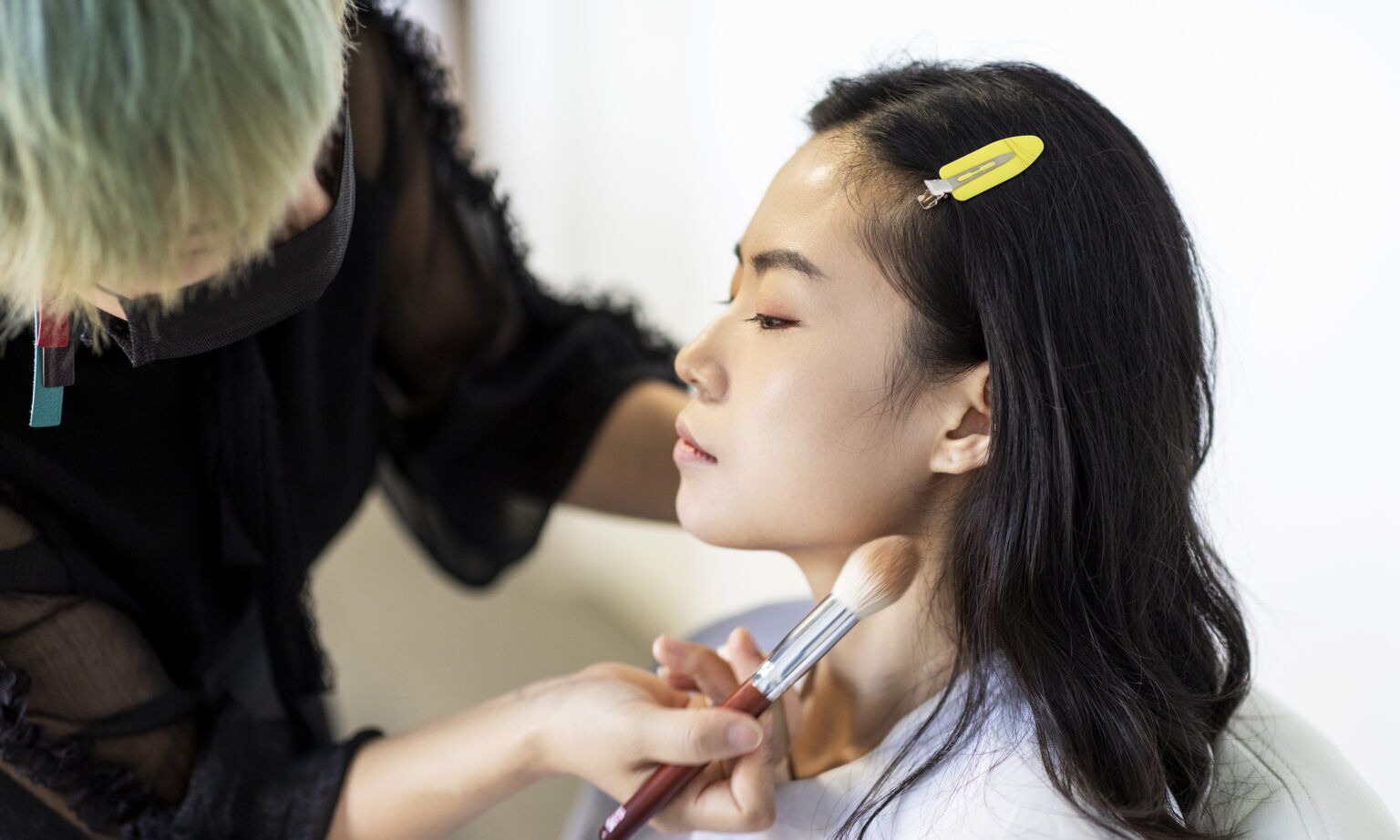 Makeup Looks: Top Trends for Every Face Shape