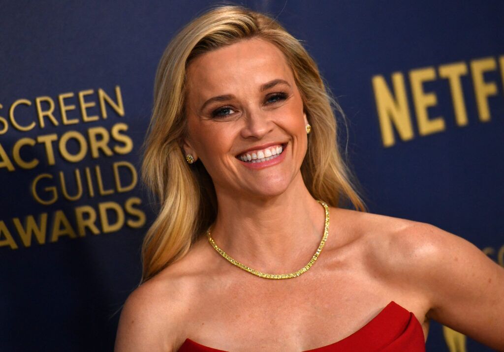 Reese Witherspoon: The Plumping Serum Behind Her Firm Skin