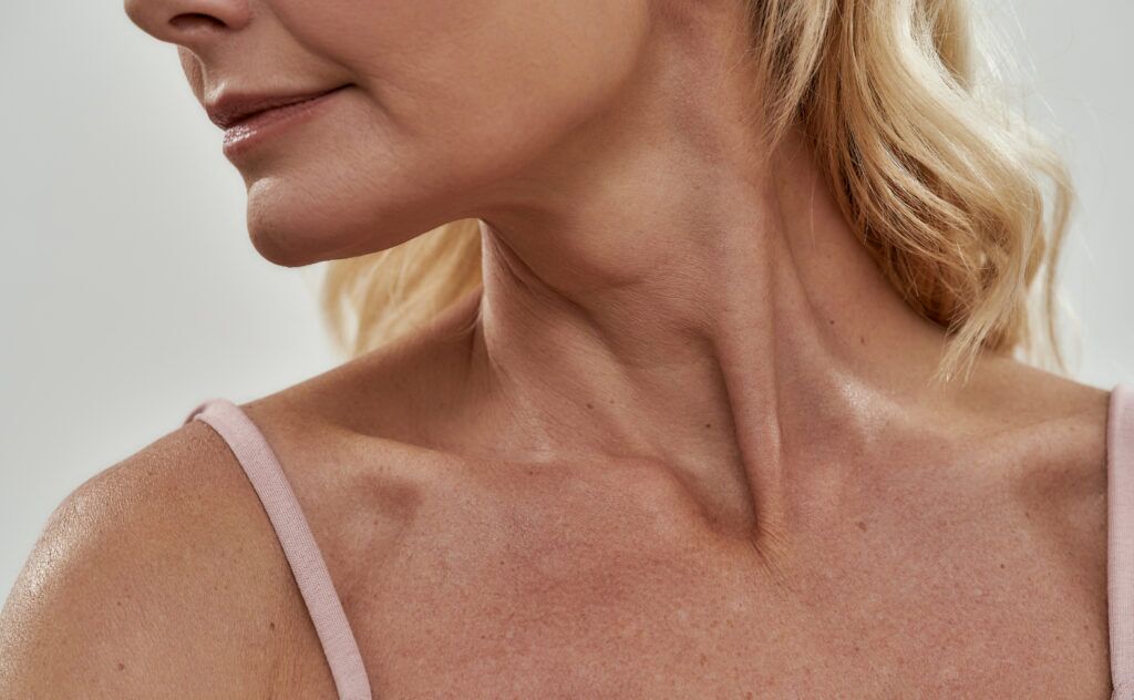 A Guide to Neck Acne: Tips, Treatments and Prevention
