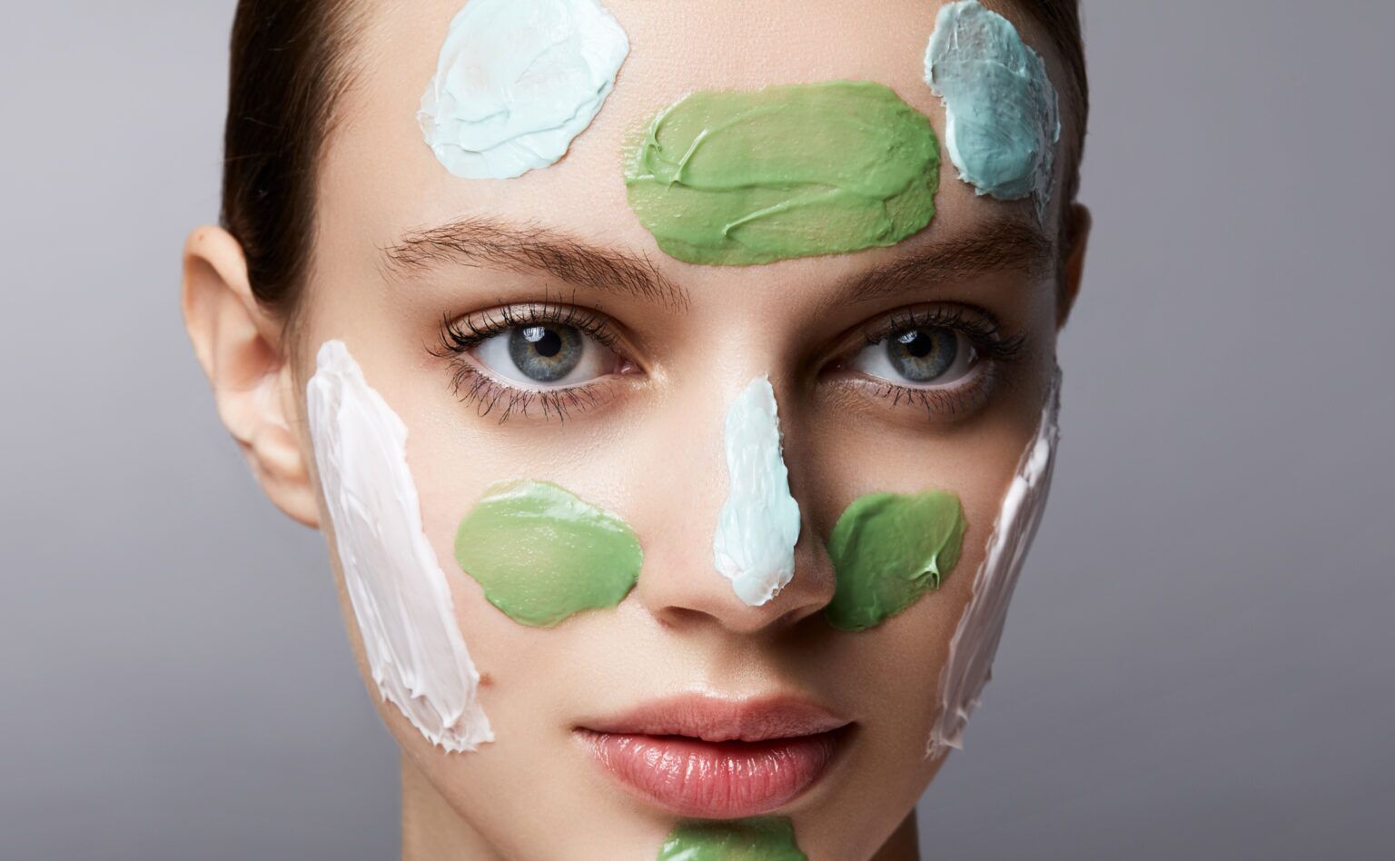 Chemical Exfoliation vs. Physical Exfoliation: What's the Difference?
