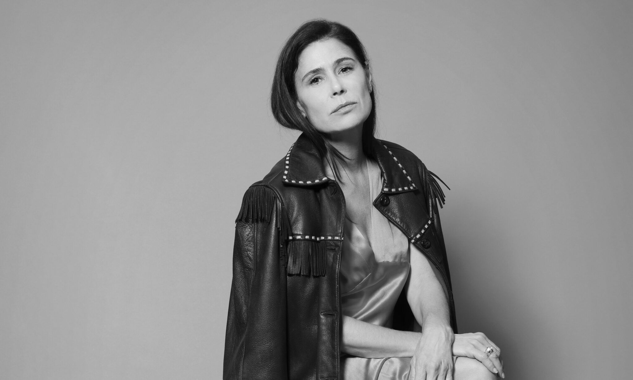 Maura Tierney Is in a League of Her Own - NewBeauty