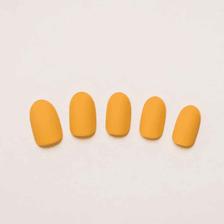 Solar Nails Are The Sunny Trend We Can't Get Enough Of - NewBeauty