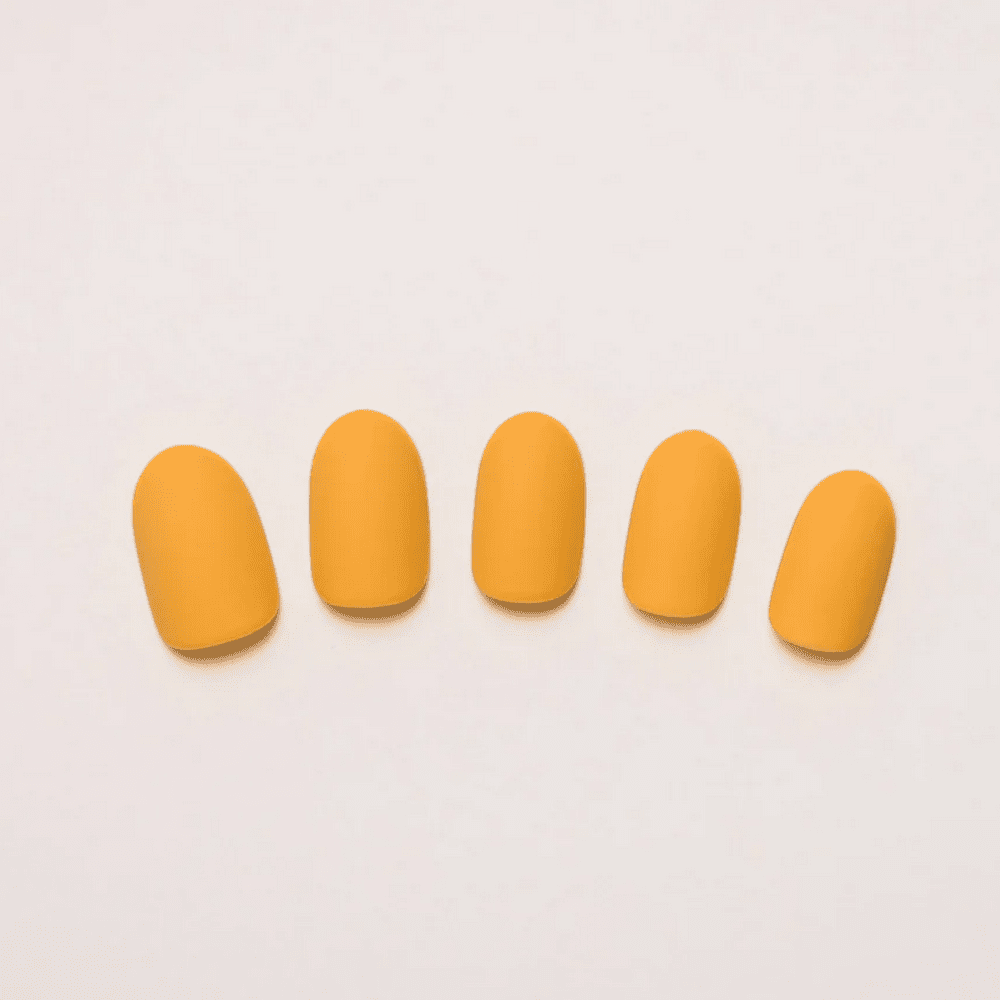 Solar Nails Are The Sunny Trend We Can't Get Enough Of - NewBeauty