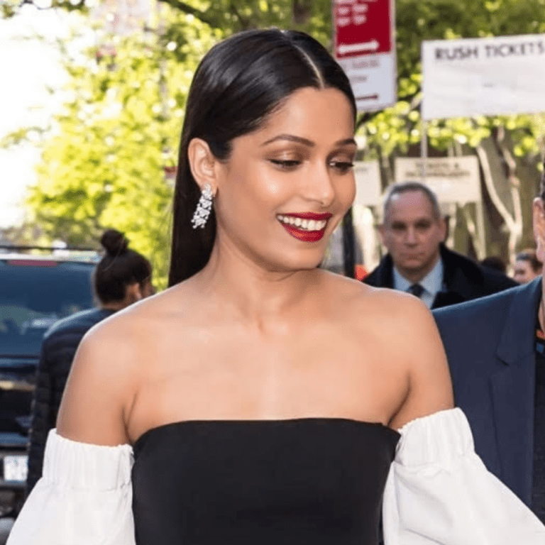 Hair Tucking: What It Is and How to Make it Work For You - NewBeauty