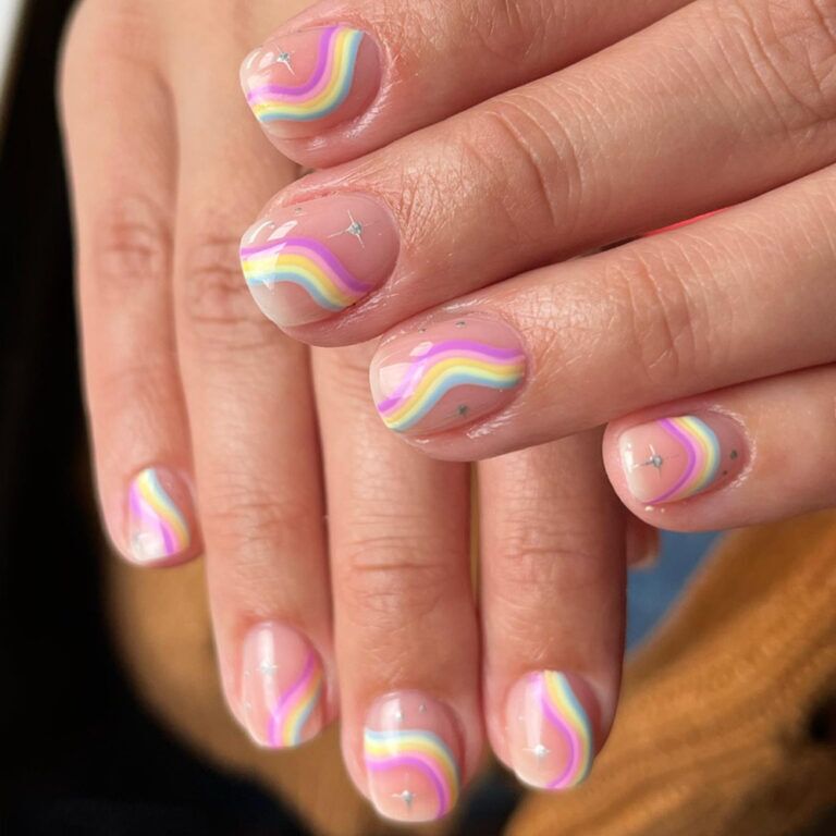 35 Squoval Nail Ideas from Natural Shades to Over-the-Top Art - NewBeauty