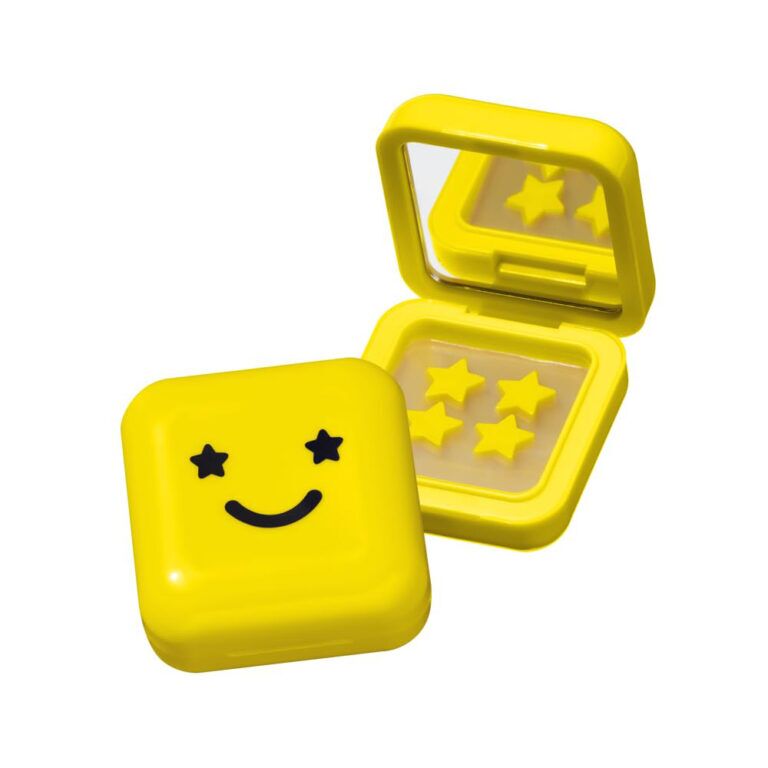 Everything You Need to Know Before Using a Pimple Patch- NewBeauty