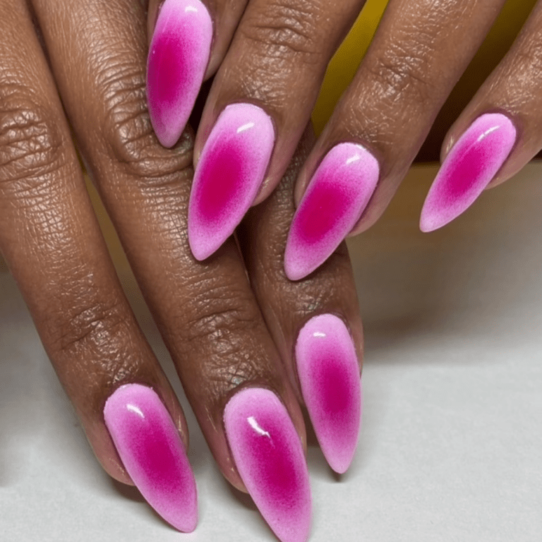 10 Airbrushed Manicures to Recreate ASAP
