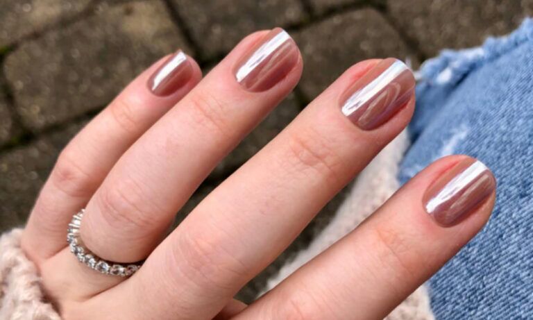 The Caramel Chrome Trend Is a Fall Mani Must Have