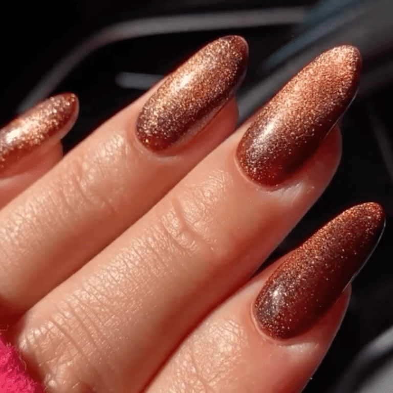 Cinnamon-Glazed Nails Are Fall's Most Delicious Manicure Trend