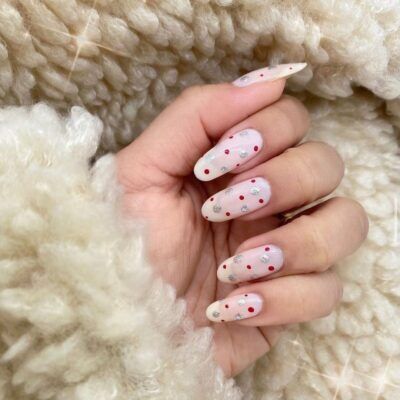 12 Oval Nail Looks to Inspire Your Next Manicure