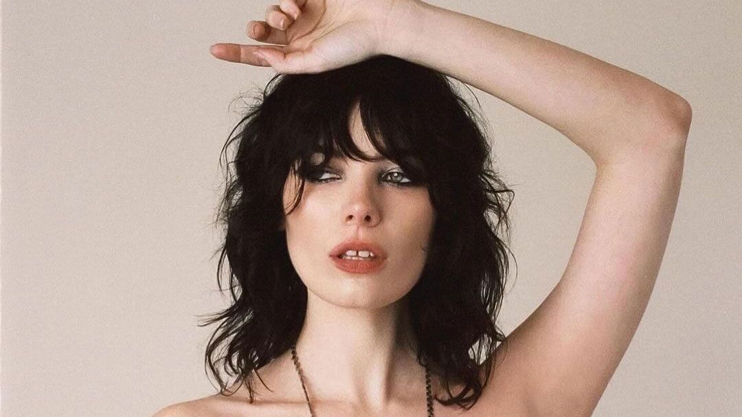 Everything You Need to Know for The Perfect Shag Haircut - NewBeauty