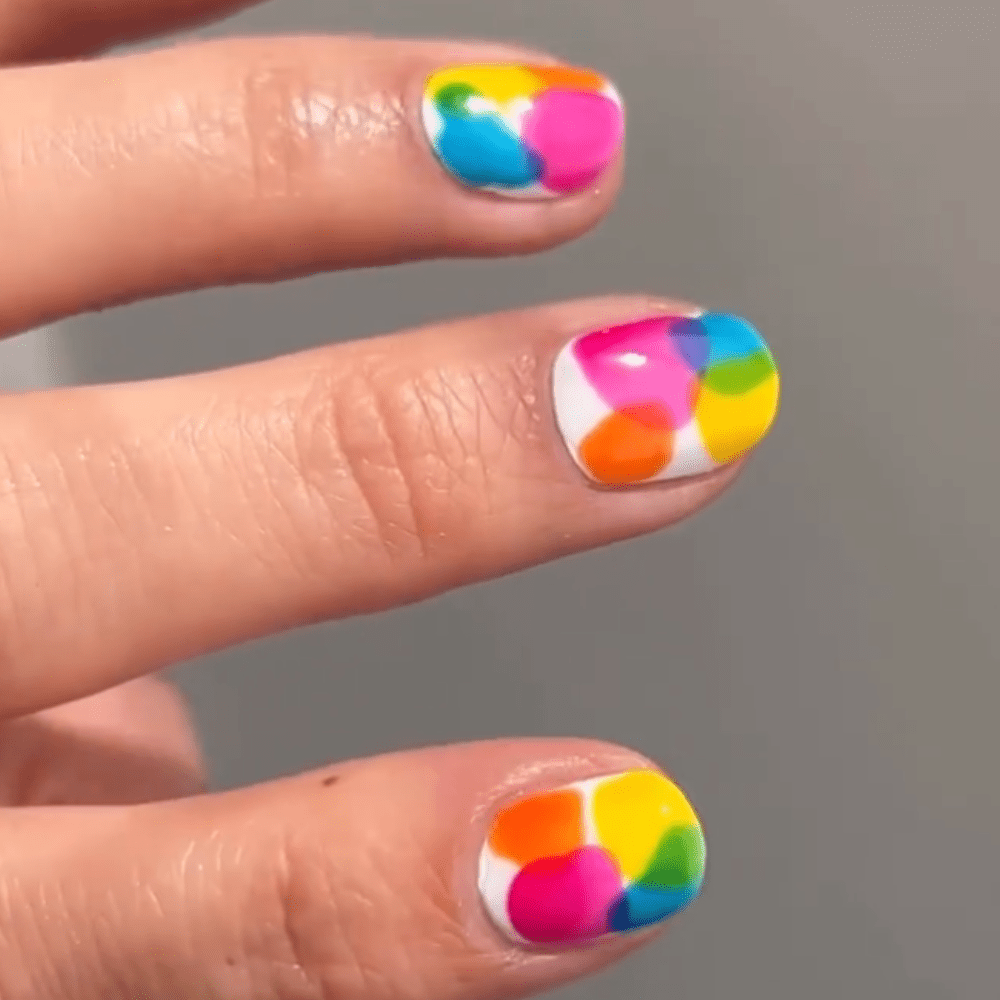 Optical Illusion Nails Are Truly Masterpieces