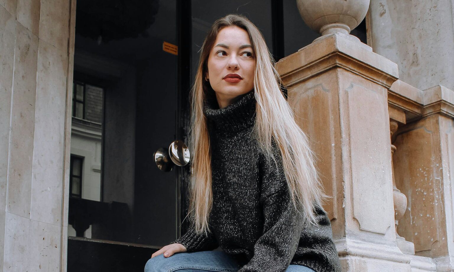 The Ultimate Guide to French Girl Fall Makeup