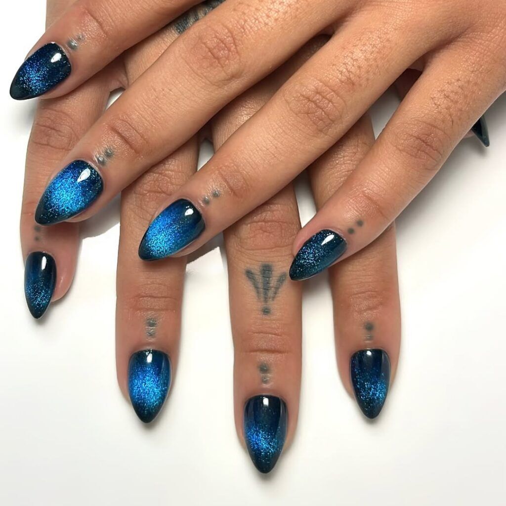 The 8 Best Cat-Eye Manicure Colors to Try - NewBeauty