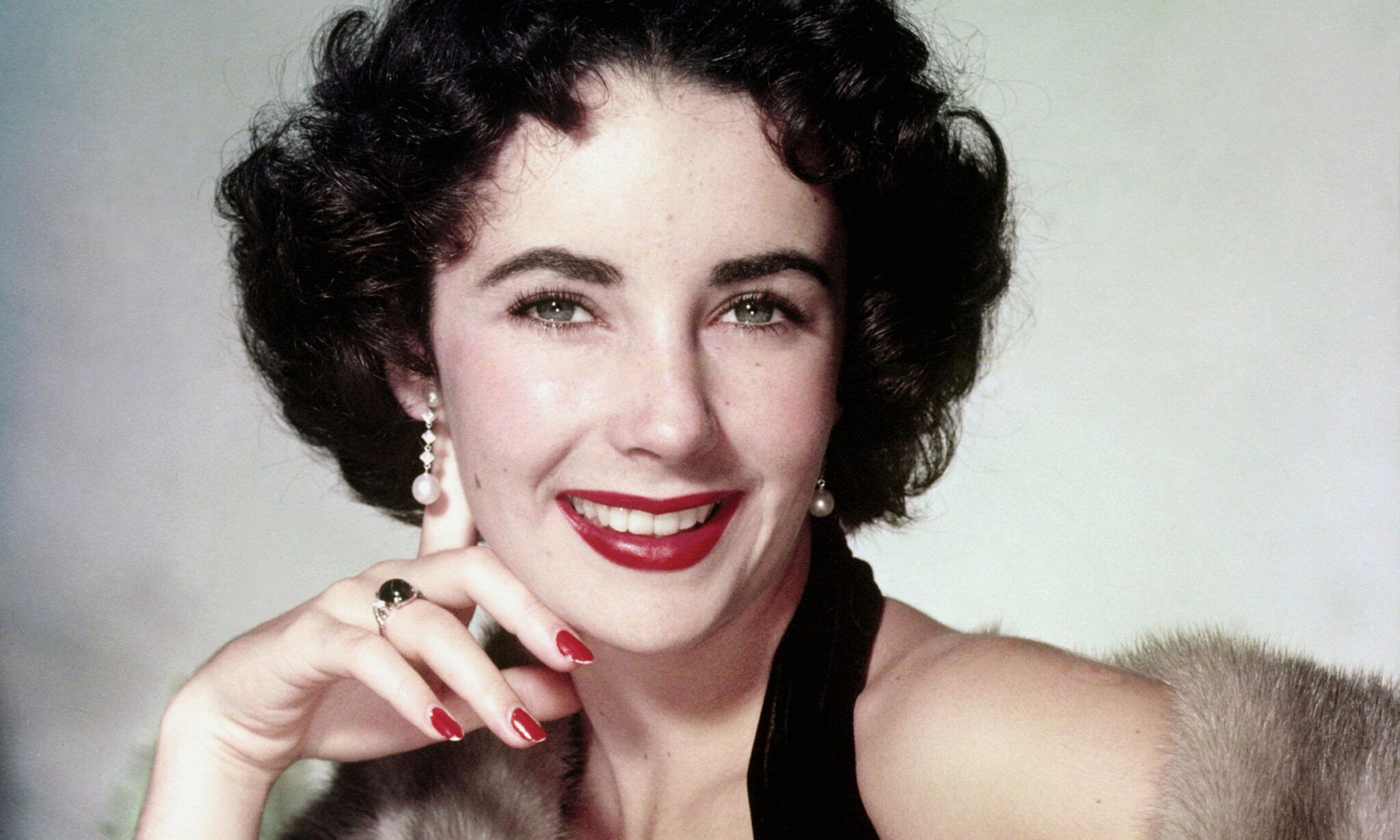 An Inside Look at Elizabeth Taylor's 'Perfect Red' Holiday Manicure