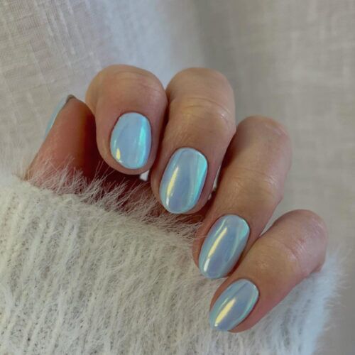 Icy Chrome Nails Are the Perfect Wintry Manicure - NewBeauty