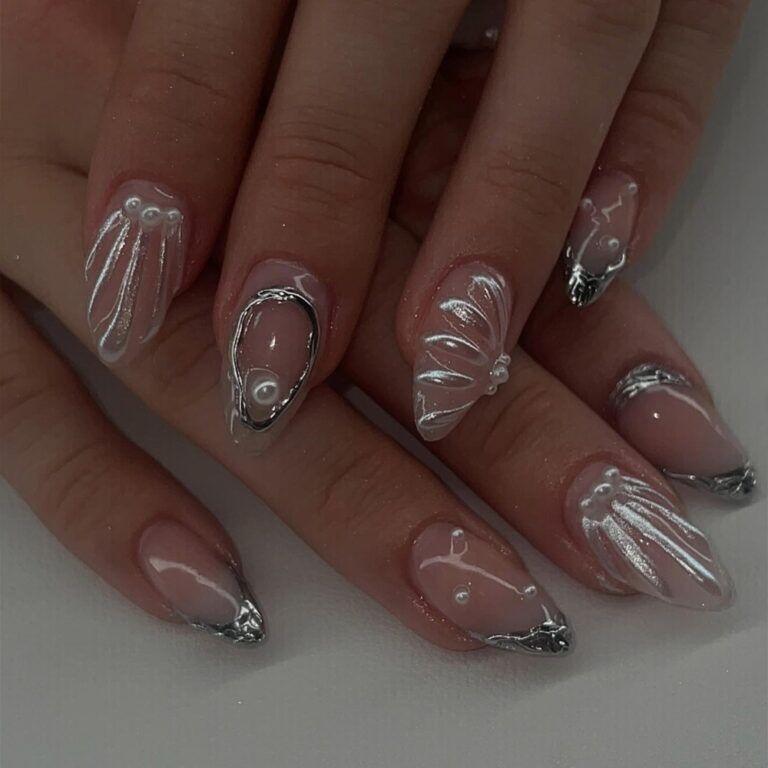 Icy Chrome Nails Are the Coolest Wintry Manicure