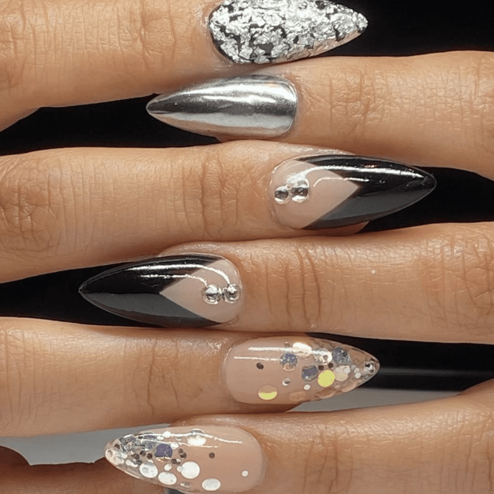 7 V French Nail Ideas to Sharpen Up Your Next Manicure