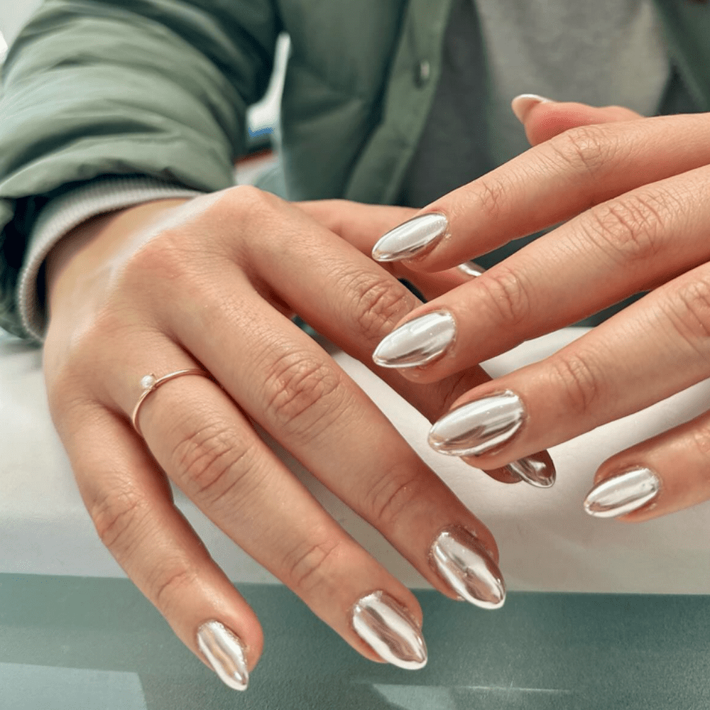 Mirror Chrome Nails Are the Fairest of Them All