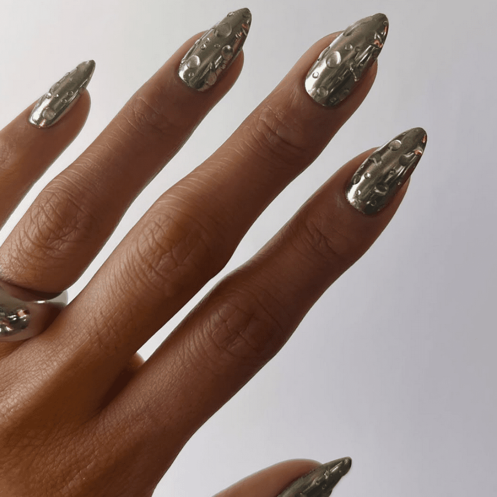 Mirror Chrome Nails Are the Fairest of Them All