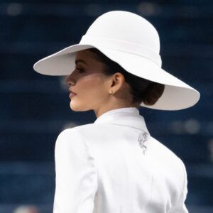 10 Celebrity Side Profiles That Never Miss - NewBeauty