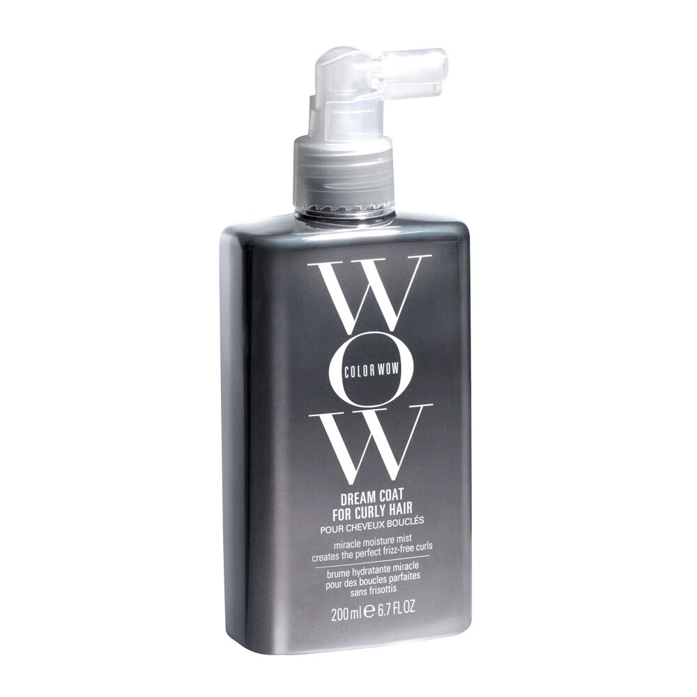 How to Beat Humidity and Keep Strands Frizz-Free This Season