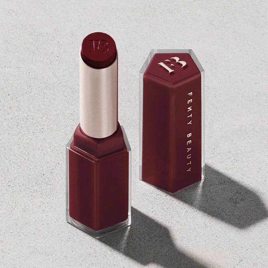 Rihanna’s Berry Lip: Get the Look Using Fenty Beauty