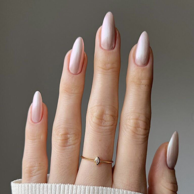 15 Valentine’s Day Nail Ideas That Go All In on Romance